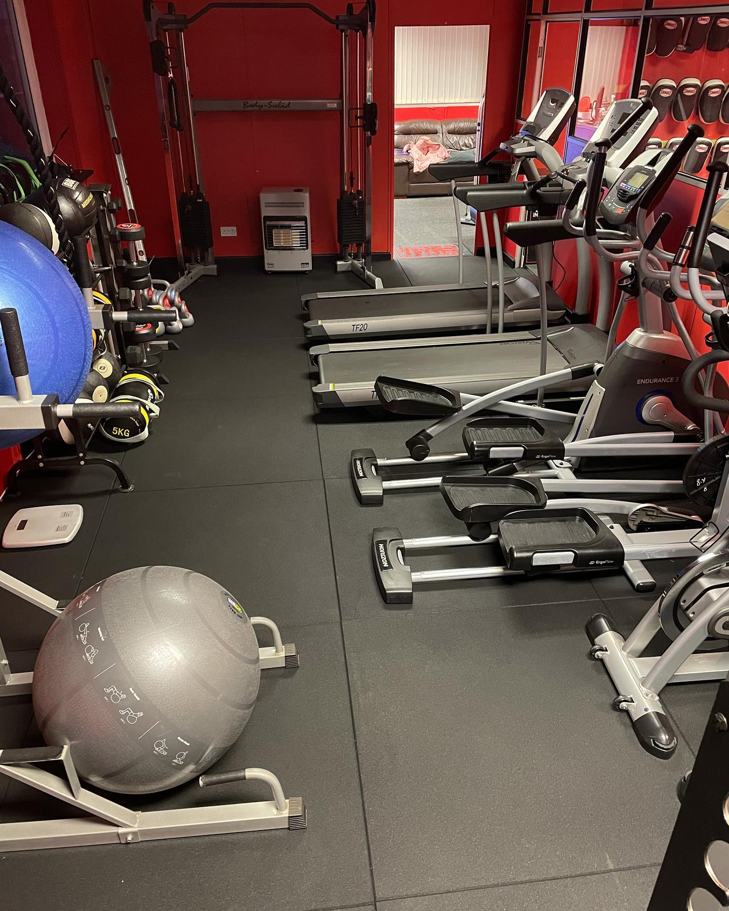 10mm RUBBER FLOORING GYM TILES 1m x 1m Mats - EPiC Mats